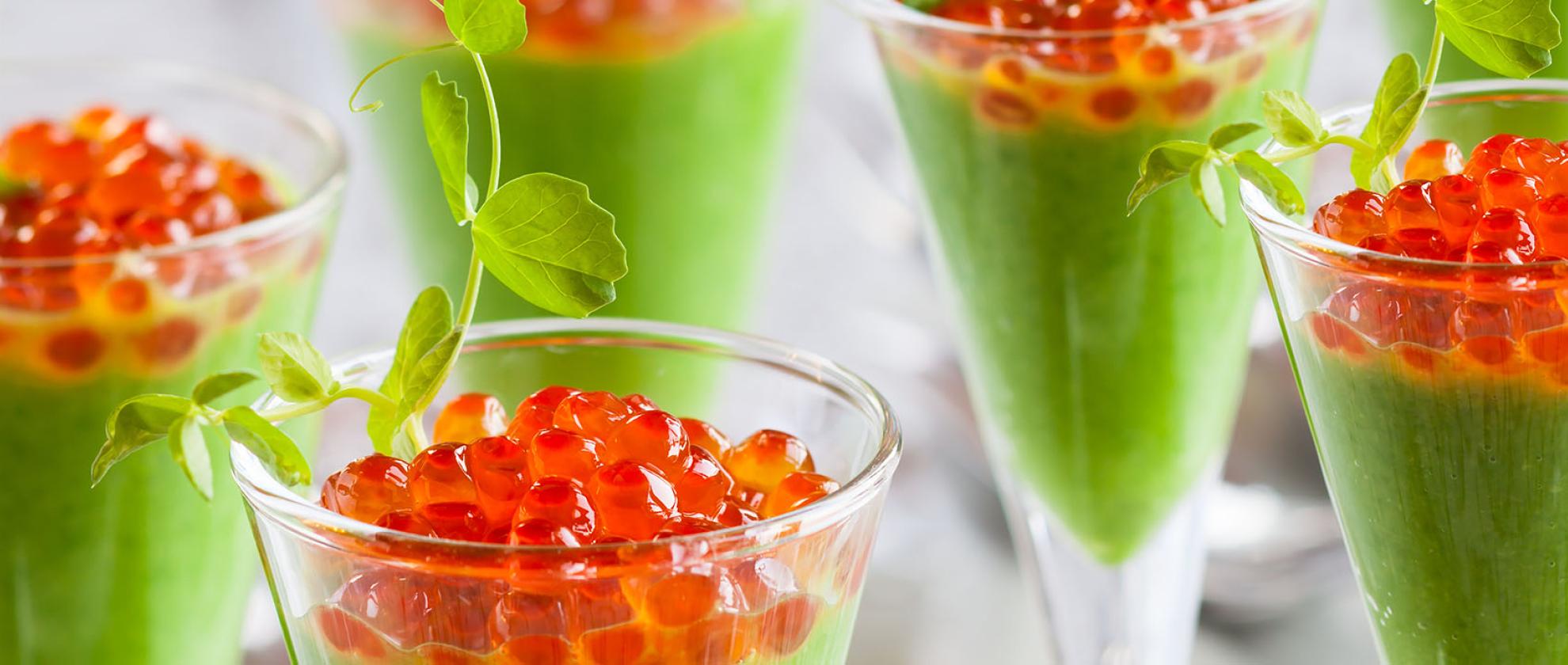 Crème van erwten en avocado met zalmeitjes | Alvo Crème van erwten en avocado met zalmeitjes | Alvo