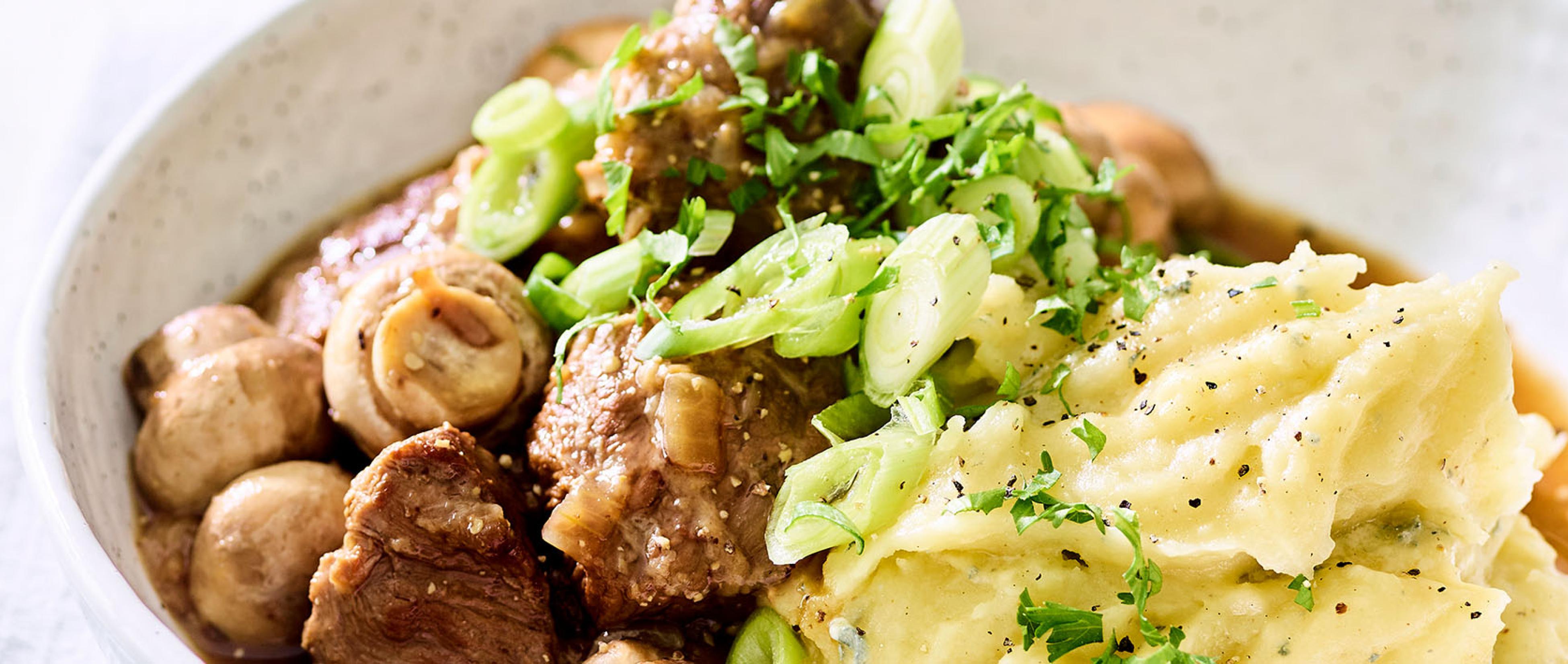 Stoofpotje van varkenswangen met truffelpuree | Alvo Stoofpotje van varkenswangen met truffelpuree | Alvo