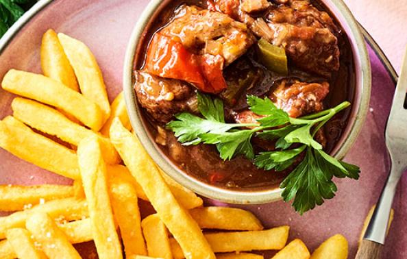 Stoofpotje van varkenswangen met truffelpuree | Alvo Stoofpotje van varkenswangen met truffelpuree | Alvo